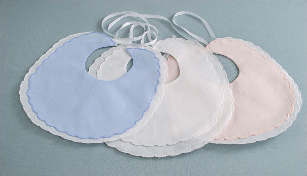 Simply Wonderful Things Scalloped Edge Linen Bib